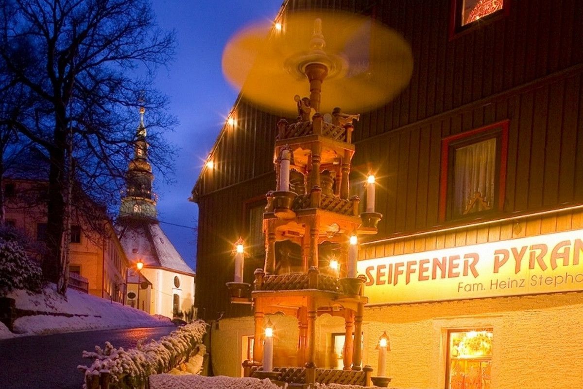 Adventstour ins Spielzeugdorf Seiffen - FREEONTOUR